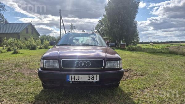 Red Audi 80 1996 in Jelgava, with an engine capacity of 1.60 L and mileage of 227 thousand km for 1100 €, photo 3 on AUTOMOTO.COM.LV
