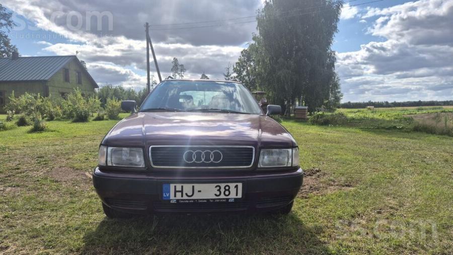 Red Audi 80 1996 in Jelgava, with an engine capacity of 1.60 L and mileage of 227 thousand km for 1100 €, photo 3 on AUTOMOTO.COM.LV