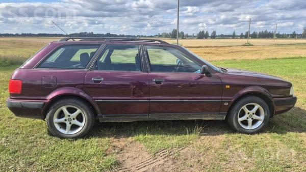 Red Audi 80 1996 in Jelgava, with an engine capacity of 1.60 L and mileage of 227 thousand km for 1100 €, photo 4 on AUTOMOTO.COM.LV