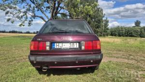 Red Audi 80 1996 in Jelgava, with an engine capacity of 1.60 L and mileage of 227 thousand km for 1100 €, photo 5 on AUTOMOTO.COM.LV