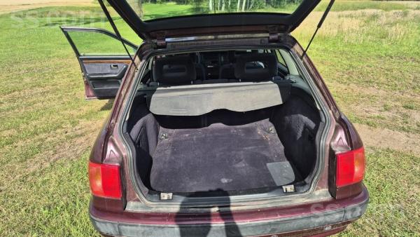Red Audi 80 1996 in Jelgava, with an engine capacity of 1.60 L and mileage of 227 thousand km for 1100 €, photo 6 on AUTOMOTO.COM.LV