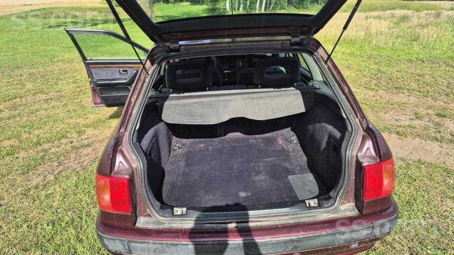 Red Audi 80 1996 in Jelgava, with an engine capacity of 1.60 L and mileage of 227 thousand km for 1100 €, photo 6 on AUTOMOTO.COM.LV
