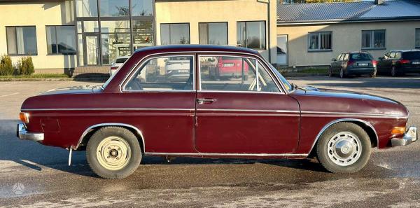 Red Audi 80 1972 in Vilnius, with an engine capacity of 1.50 L and mileage of 72 thousand km for 6200 €, photo 8 on AUTOMOTO.COM.LV