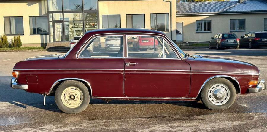 Sarkans Audi 80 1972 Viļņa, ar dzinēja tilpumu 1.50 L un nobraukumu 72 tūkst. km par 6200 €, foto 8 vietnē AUTOMOTO.COM.LV