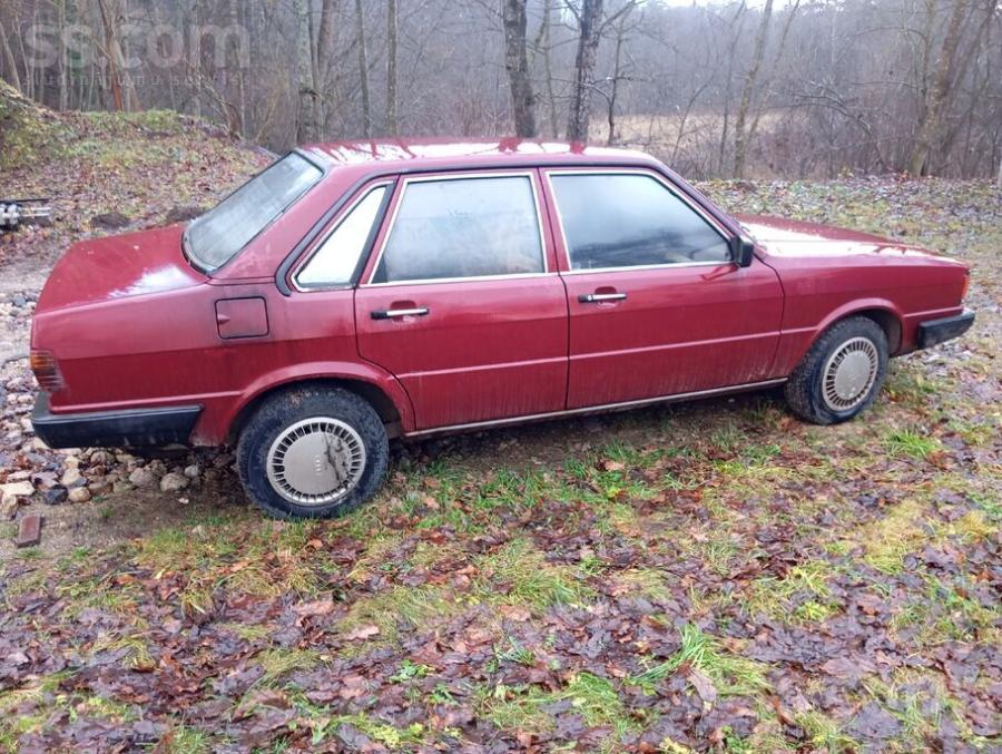 Red Audi 80 1984 in Rezekne, with an engine capacity of 1.60 L and mileage of 235 thousand km for 990 €, photo 3 on AUTOMOTO.COM.LV