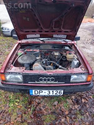Sarkans Audi 80 1984 Rēzekne, ar dzinēja tilpumu 1.60 L un nobraukumu 235 tūkst. km par 990 €, foto 4 vietnē AUTOMOTO.COM.LV