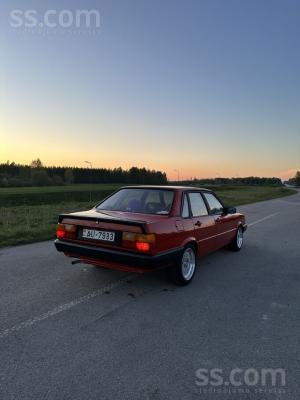 Sarkans Audi 80 1985 Bauska, ar dzinēja tilpumu 1.30 L un nobraukumu 387 tūkst. km par 2880 €, foto 7 vietnē AUTOMOTO.COM.LV