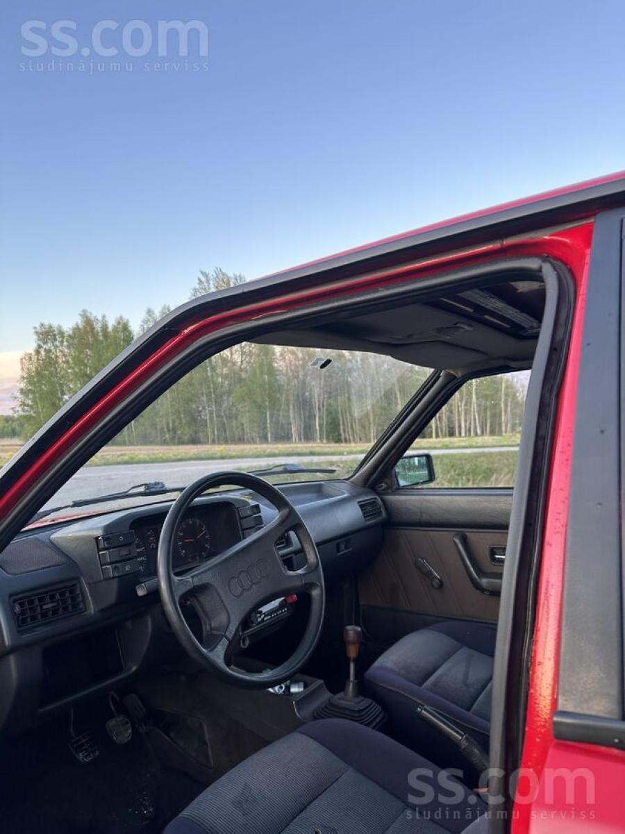 Sarkans Audi 80 1985 Bauska, ar dzinēja tilpumu 1.30 L un nobraukumu 387 tūkst. km par 2880 €, foto 11 vietnē AUTOMOTO.COM.LV