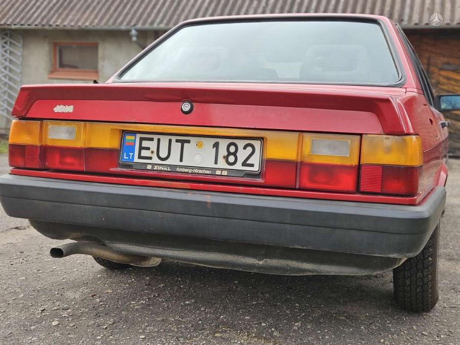 Sarkans Audi 80 1986 Rokiškis, ar dzinēja tilpumu 1.78 L un nobraukumu 254 tūkst. km par 2500 €, foto 5 vietnē AUTOMOTO.COM.LV
