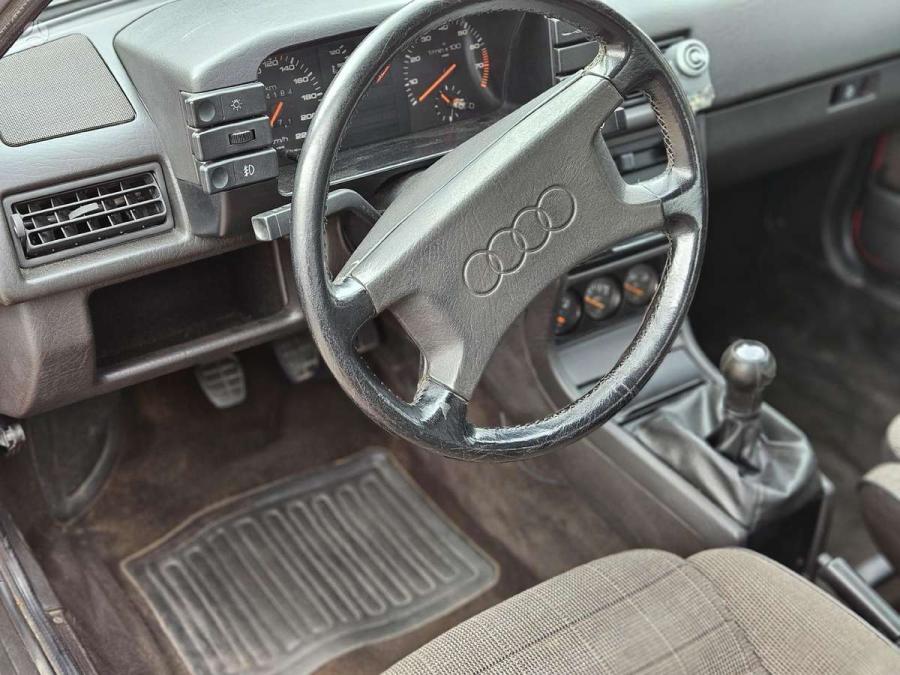 Sarkans Audi 80 1986 Rokiškis, ar dzinēja tilpumu 1.78 L un nobraukumu 254 tūkst. km par 2500 €, foto 9 vietnē AUTOMOTO.COM.LV