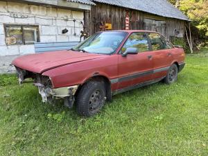 Red Audi 80 1987 in Liepaja, with an engine capacity of 1.60 L and mileage of 469 thousand km for 299 €, photo  on AUTOMOTO.COM.LV