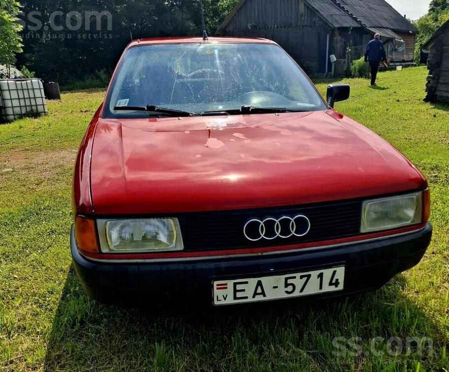 Sarkans Audi 80 1987 Daugavpils, ar dzinēja tilpumu 1.60 L un nobraukumu 323 tūkst. km par 650 €, foto 3 vietnē AUTOMOTO.COM.LV