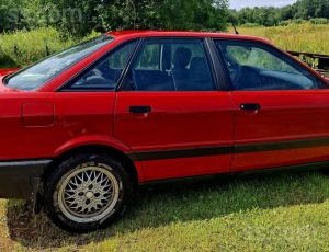 Sarkans Audi 80 1987 Daugavpils, ar dzinēja tilpumu 1.60 L un nobraukumu 323 tūkst. km par 650 €, foto 5 vietnē AUTOMOTO.COM.LV