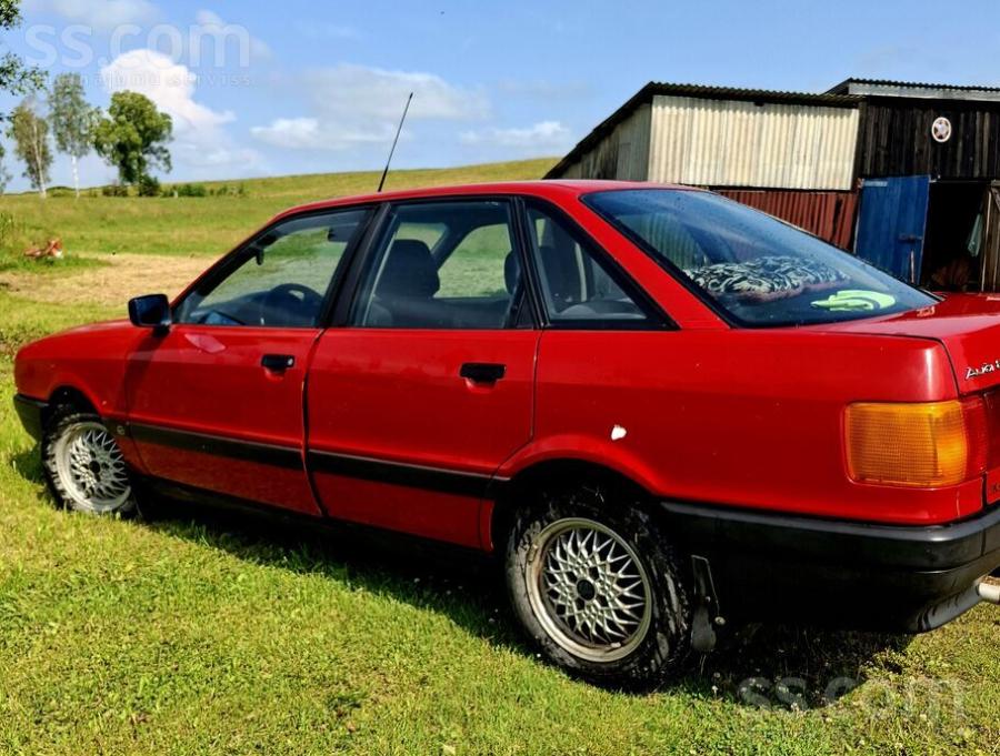 Sarkans Audi 80 1987 Daugavpils, ar dzinēja tilpumu 1.60 L un nobraukumu 323 tūkst. km par 650 €, foto 6 vietnē AUTOMOTO.COM.LV