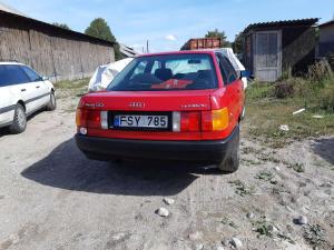 Sarkans Audi 80 1988 Klaipėda, ar dzinēja tilpumu 1.78 L un nobraukumu 200 tūkst. km par 3500 €, foto 2 vietnē AUTOMOTO.COM.LV