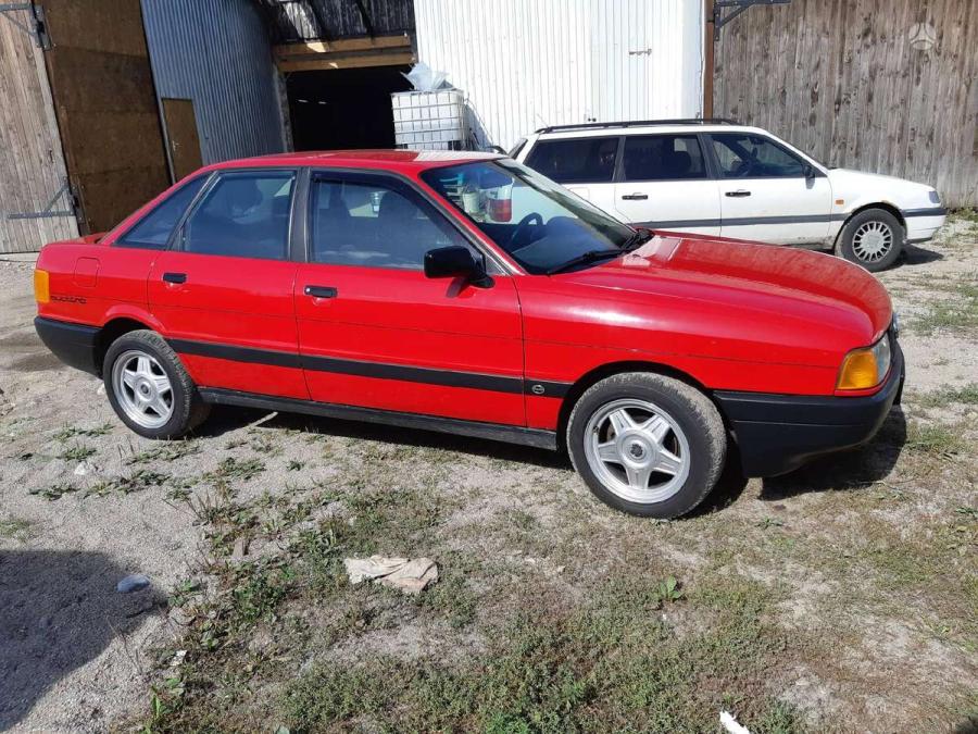 Sarkans Audi 80 1988 Klaipėda, ar dzinēja tilpumu 1.78 L un nobraukumu 200 tūkst. km par 3500 €, foto 6 vietnē AUTOMOTO.COM.LV