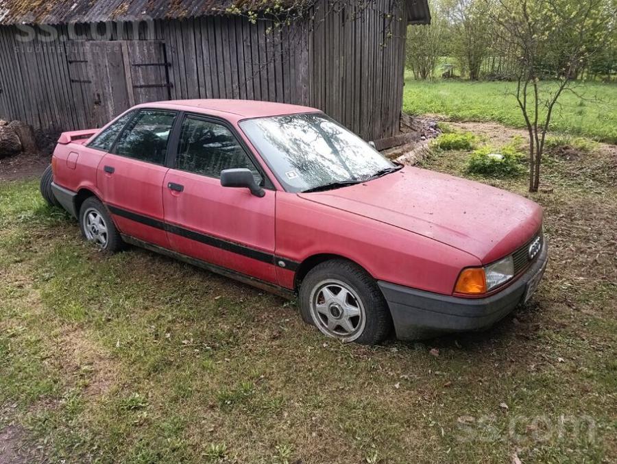 Sarkans Audi 80 1988 Gulbene, ar dzinēja tilpumu 1.80 L un nobraukumu 264 tūkst. km par 700 €, foto 1 vietnē AUTOMOTO.COM.LV