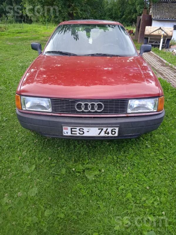 Red Audi 80 1988 in Bauska, with an engine capacity of 1.60 L and mileage of 215 thousand km for 700 €, photo 1 on AUTOMOTO.COM.LV