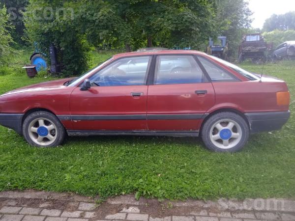 Red Audi 80 1988 in Bauska, with an engine capacity of 1.60 L and mileage of 215 thousand km for 700 €, photo 2 on AUTOMOTO.COM.LV
