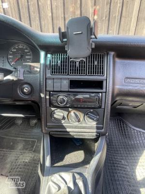 Sarkans Audi 80 1988 Viļņa, ar dzinēja tilpumu 1.80 L un nobraukumu 399 tūkst. km par 1300 €, foto 12 vietnē AUTOMOTO.COM.LV