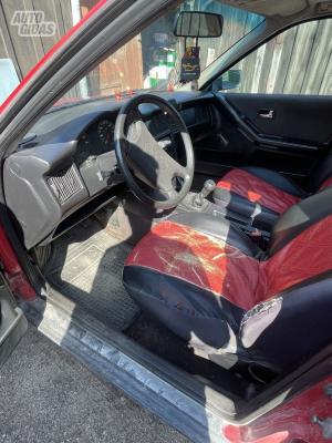 Sarkans Audi 80 1988 Viļņa, ar dzinēja tilpumu 1.80 L un nobraukumu 399 tūkst. km par 1300 €, foto 16 vietnē AUTOMOTO.COM.LV