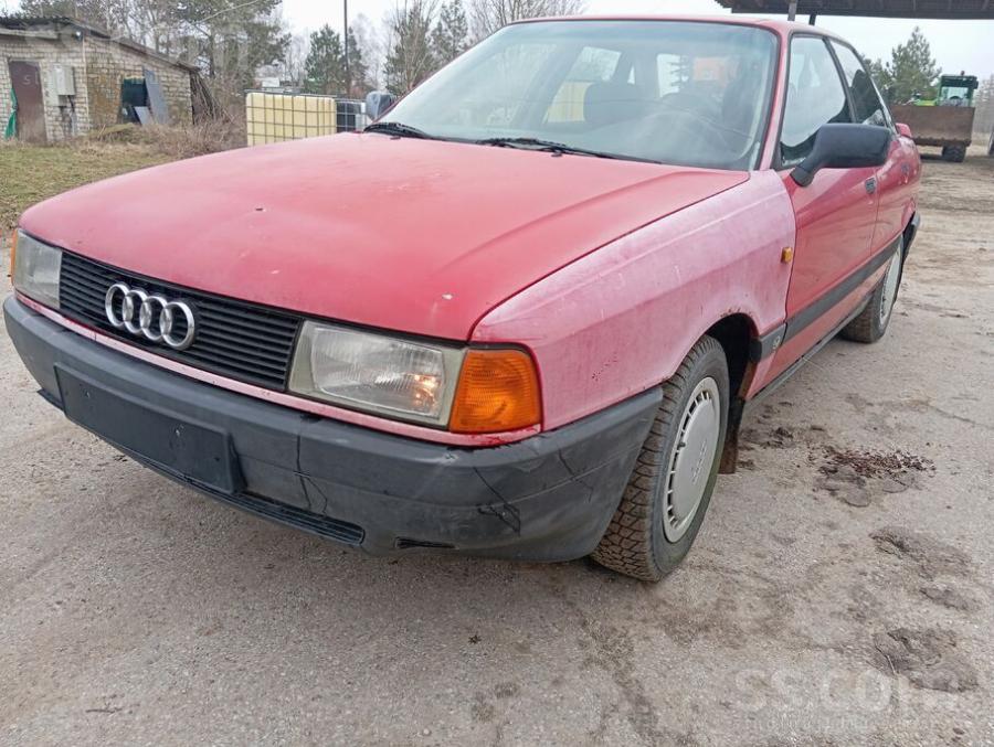 Sarkans Audi 80 1989 Ventspils, ar dzinēja tilpumu 1.60 L un nobraukumu 280 tūkst. km par 600 €, foto 3 vietnē AUTOMOTO.COM.LV