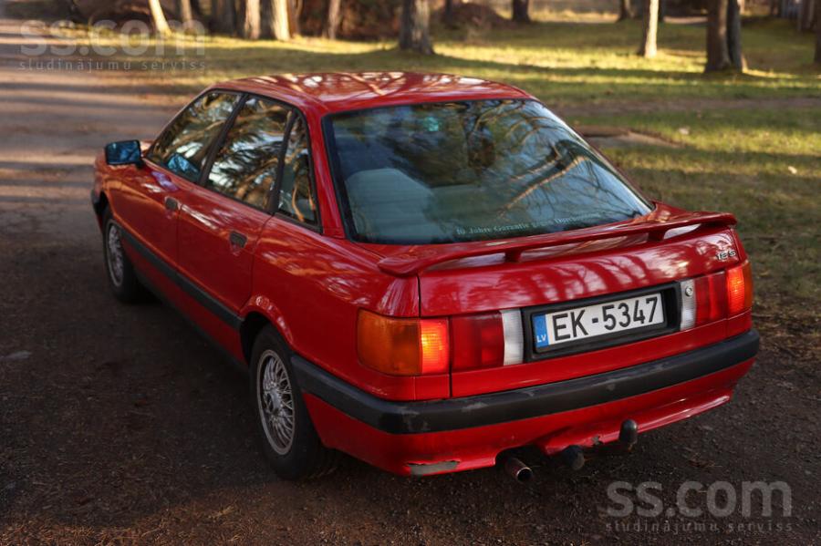 Sarkans Audi 80 1989 Jūrmala, ar dzinēja tilpumu 1.80 L un nobraukumu 360 tūkst. km par 1000 €, foto 3 vietnē AUTOMOTO.COM.LV