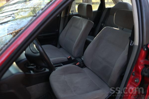 Sarkans Audi 80 1989 Jūrmala, ar dzinēja tilpumu 1.80 L un nobraukumu 360 tūkst. km par 1000 €, foto 7 vietnē AUTOMOTO.COM.LV