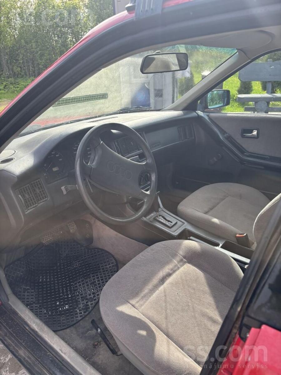Sarkans Audi 80 1989 Madona, ar dzinēja tilpumu 1.80 L un nobraukumu 190 tūkst. km par 900 €, foto 6 vietnē AUTOMOTO.COM.LV