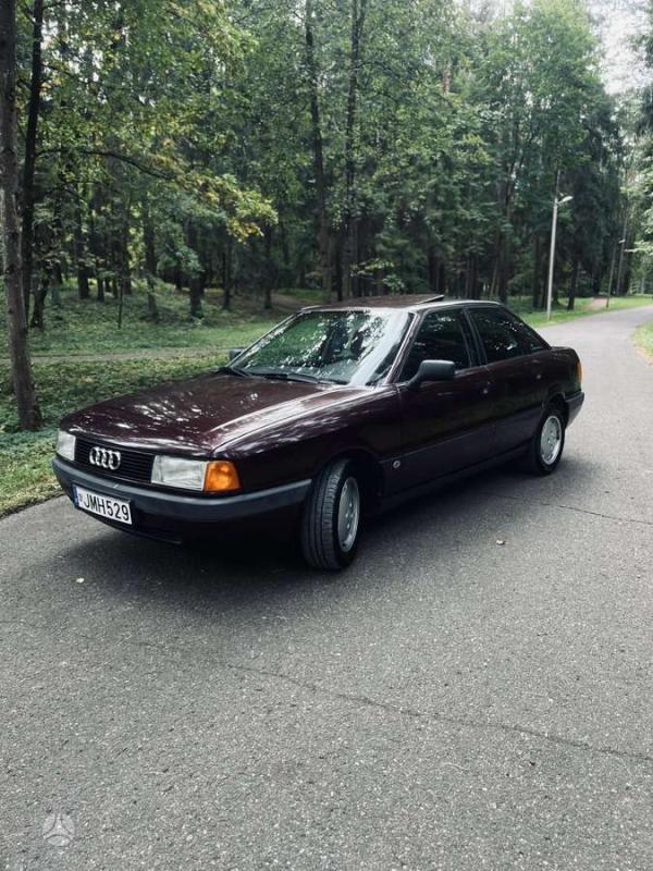 Sarkans Audi 80 1991 Pasvalys, ar dzinēja tilpumu 1.78 L un nobraukumu 186 tūkst. km par 1700 €, foto 6 vietnē AUTOMOTO.COM.LV