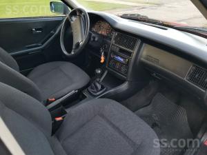 Sarkans Audi 80 1991 Rīga, ar dzinēja tilpumu 1.80 L un nobraukumu 227 tūkst. km par 2000 €, foto 6 vietnē AUTOMOTO.COM.LV