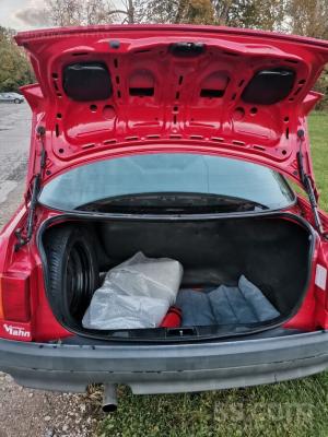 Sarkans Audi 80 1991 Rīga, ar dzinēja tilpumu 1.80 L un nobraukumu 227 tūkst. km par 2000 €, foto 10 vietnē AUTOMOTO.COM.LV