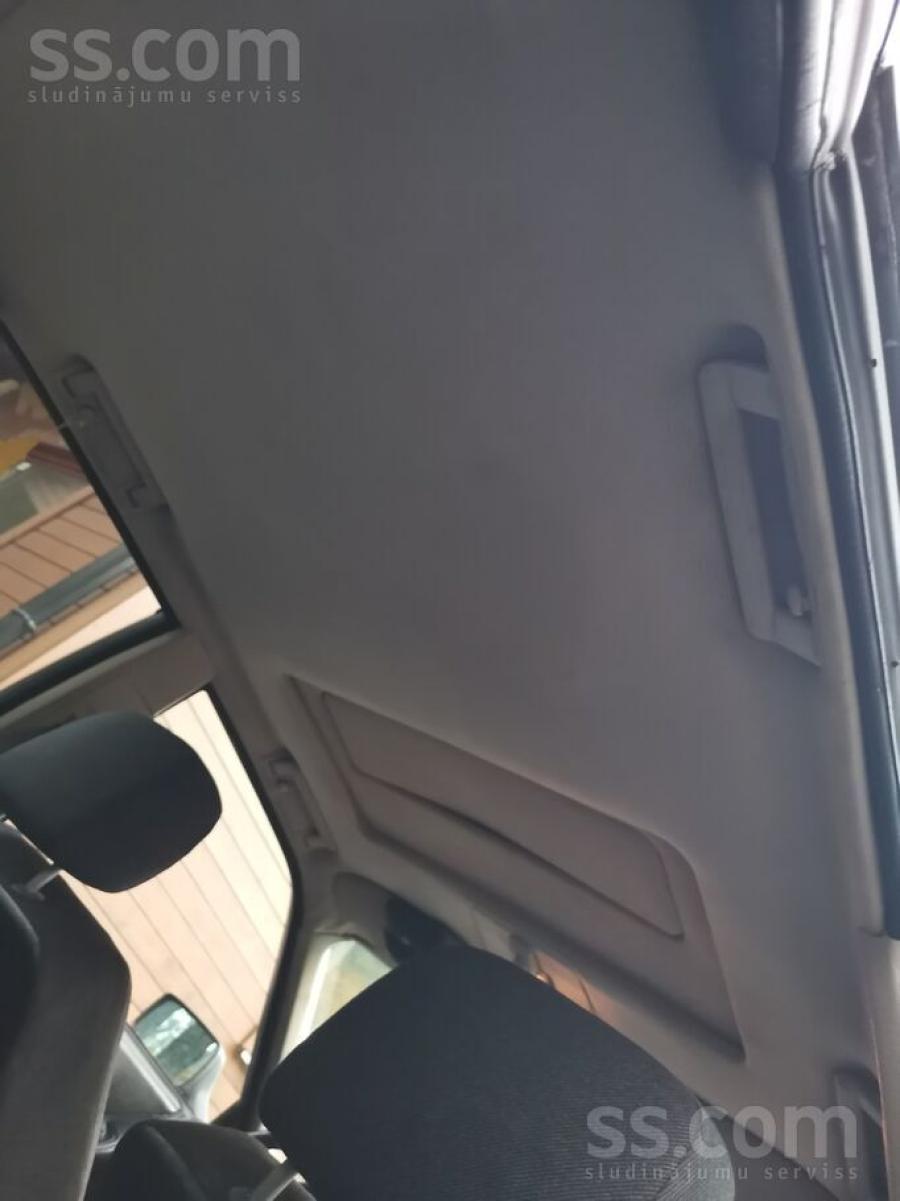 Sarkans Audi 80 1991 Rīga, ar dzinēja tilpumu 1.80 L un nobraukumu 227 tūkst. km par 2000 €, foto 15 vietnē AUTOMOTO.COM.LV