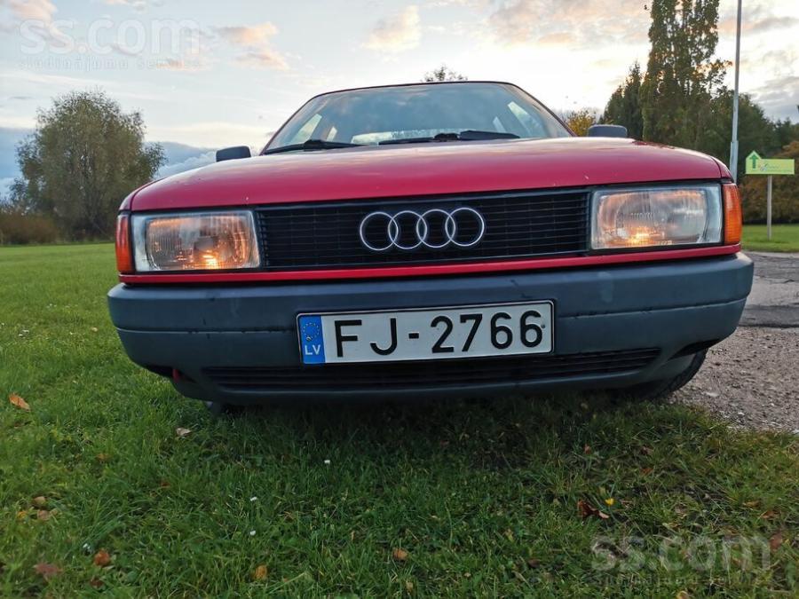Sarkans Audi 80 1991 Rīga, ar dzinēja tilpumu 1.80 L un nobraukumu 227 tūkst. km par 2000 €, foto 17 vietnē AUTOMOTO.COM.LV