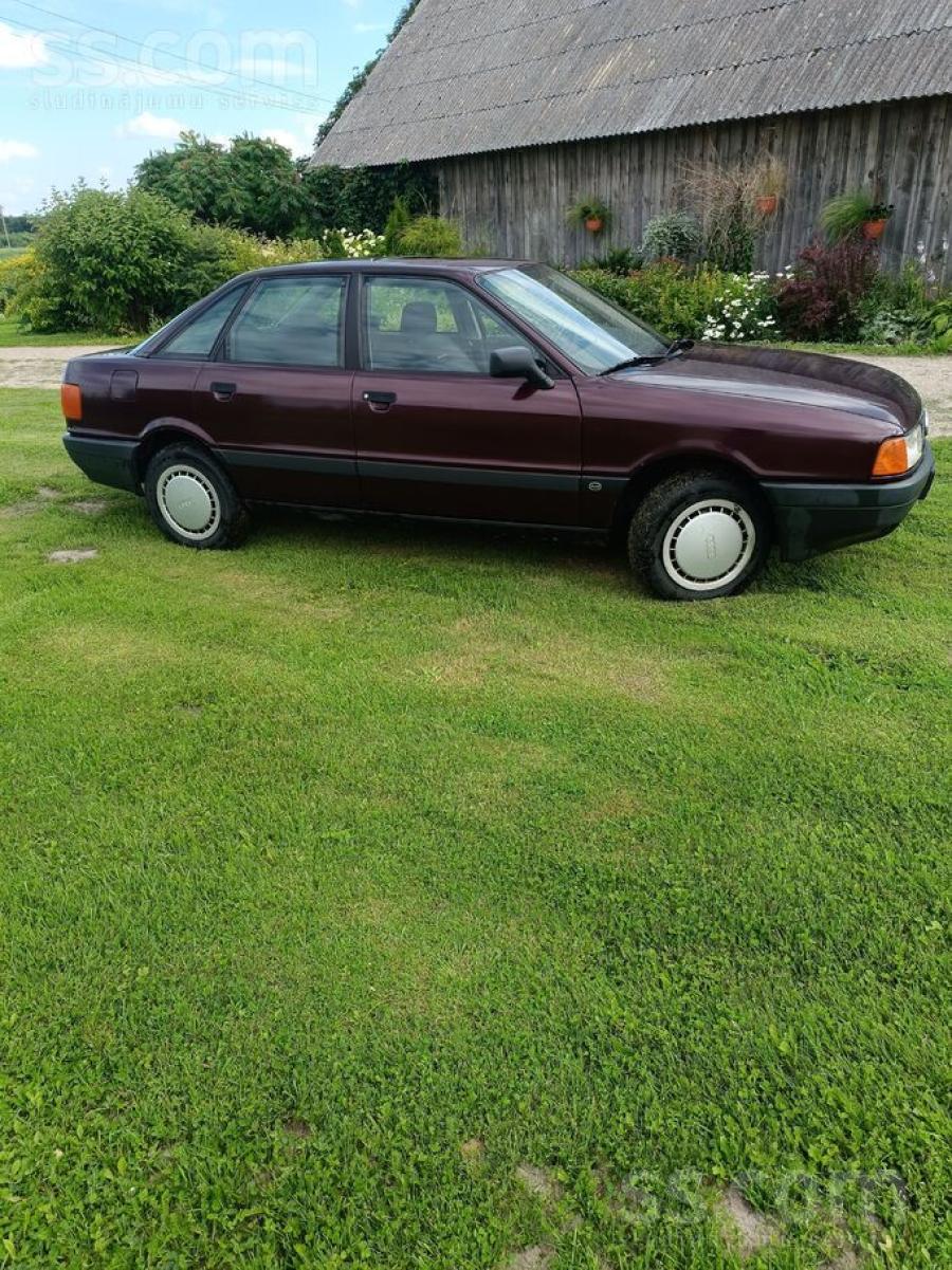 Sarkans Audi 80 1991 Rēzekne, ar dzinēja tilpumu 1.80 L un nobraukumu 580 tūkst. km par 650 €, foto 3 vietnē AUTOMOTO.COM.LV