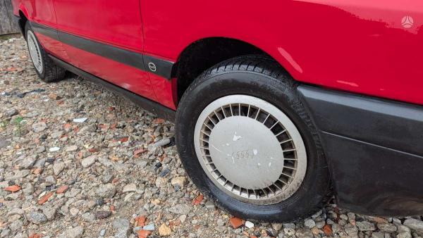 Red Audi 80 1991 in Klaipeda, with an engine capacity of 1.78 L and mileage of 251 thousand km for 990 €, photo 7 on AUTOMOTO.COM.LV