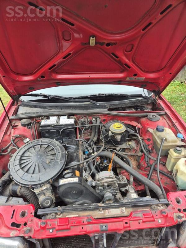 Audi 80 1991 Balvi vietnÄ Sarkans Audi 80 1991 Balvi, ar dzinÄja tilpumu 2.00 L un nobraukumu 282 tÅ«kst. km par 650 ā¬, foto 6 vietnÄ AUTOMOTO.COM.LV