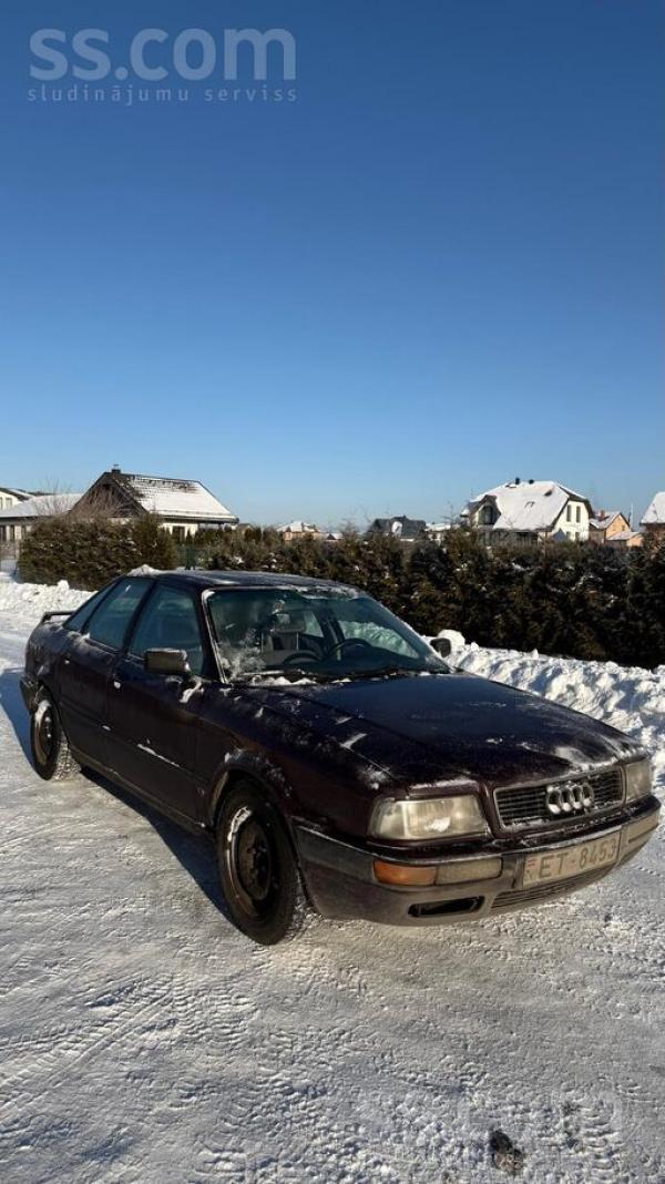 Sarkans Audi 80 1992 Rīga, ar dzinēja tilpumu 2.00 L un nobraukumu 251 tūkst. km par 650 €, foto 1 vietnē AUTOMOTO.COM.LV