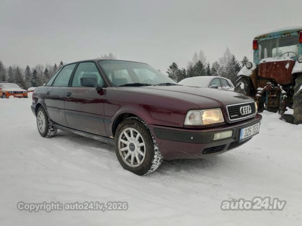 Sarkans Audi 80 1992 Tallina, ar dzinēja tilpumu 2.00 L un nobraukumu 330 tūkst. km par 2950 €, foto 1 vietnē AUTOMOTO.COM.LV