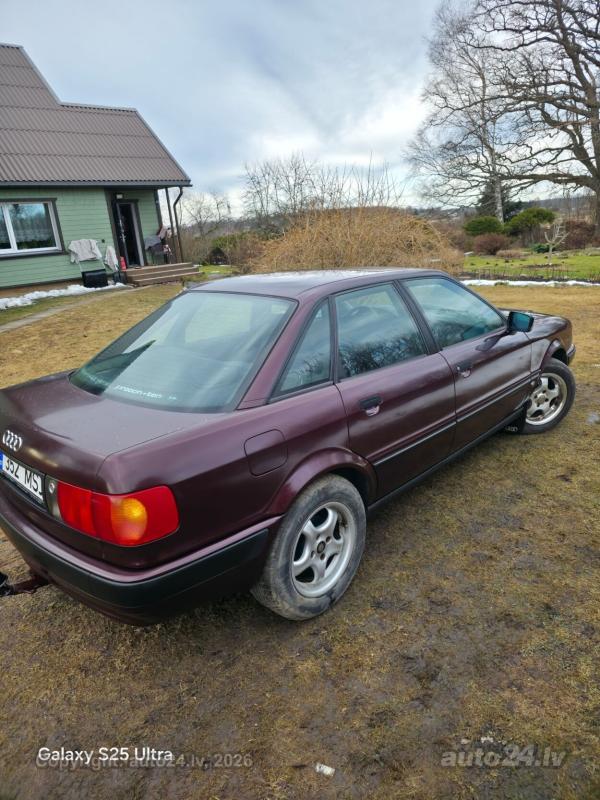 Sarkans Audi 80 1992 Elva, ar dzinēja tilpumu 2.00 L un nobraukumu 244 tūkst. km par 800 €, foto 3 vietnē AUTOMOTO.COM.LV