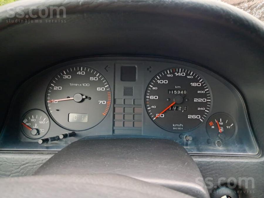 Красный Ауди 80 1992 в Салдус, объемом двигателя 2.00 л и пробегом 315 тыс. км за 1200 €, фото 4 на AUTOMOTO.COM.LV
