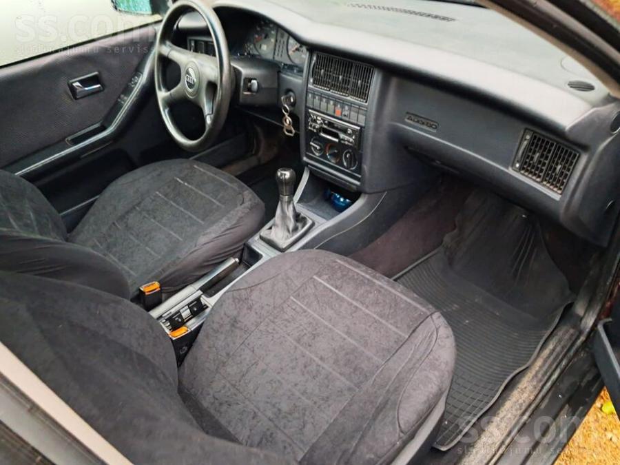 Красный Ауди 80 1992 в Салдус, объемом двигателя 2.00 л и пробегом 315 тыс. км за 1200 €, фото 5 на AUTOMOTO.COM.LV