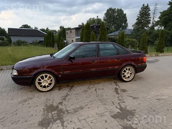 Красный Ауди 80 1992 в Елгава, объемом двигателя 2.30 л и пробегом 292 тыс. км за 2000 €, фото 3 на AUTOMOTO.COM.LV