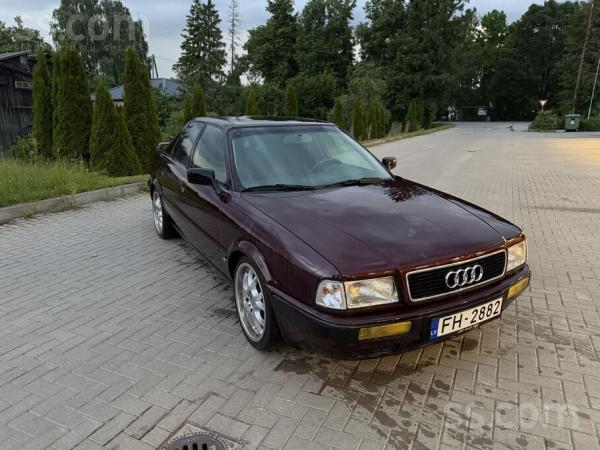 Красный Ауди 80 1992 в Елгава, объемом двигателя 2.30 л и пробегом 292 тыс. км за 2000 €, фото 4 на AUTOMOTO.COM.LV