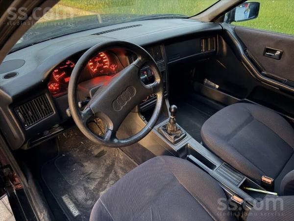 Red Audi 80 1992 in Jelgava, with an engine capacity of 2.30 L and mileage of 292 thousand km for 2000 €, photo 7 on AUTOMOTO.COM.LV