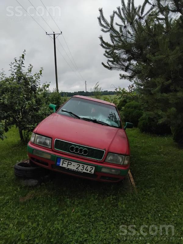Red Audi 80 1992 in Limbazi, with an engine capacity of 2.00 L and mileage of 0 thousand km for 400 €, photo 1 on AUTOMOTO.COM.LV