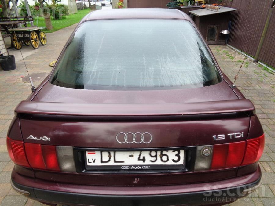 Sarkans Audi 80 1992 Ventspils, ar dzinēja tilpumu 1.90 L un nobraukumu 396 tūkst. km par 544 €, foto 16 vietnē AUTOMOTO.COM.LV