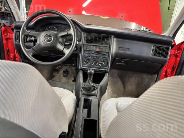 Red Audi 80 1992 in Riga, with an engine capacity of 2.00 L and mileage of 29 thousand km for 10000 €, photo 5 on AUTOMOTO.COM.LV