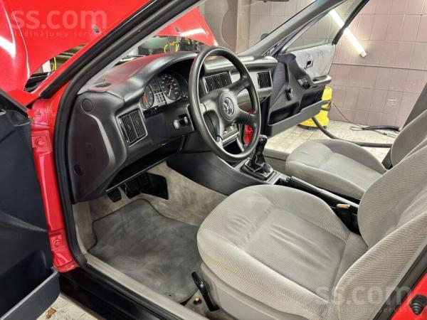 Red Audi 80 1992 in Riga, with an engine capacity of 2.00 L and mileage of 29 thousand km for 10000 €, photo 10 on AUTOMOTO.COM.LV
