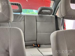 Red Audi 80 1992 in Riga, with an engine capacity of 2.00 L and mileage of 29 thousand km for 10000 €, photo 8 on AUTOMOTO.COM.LV